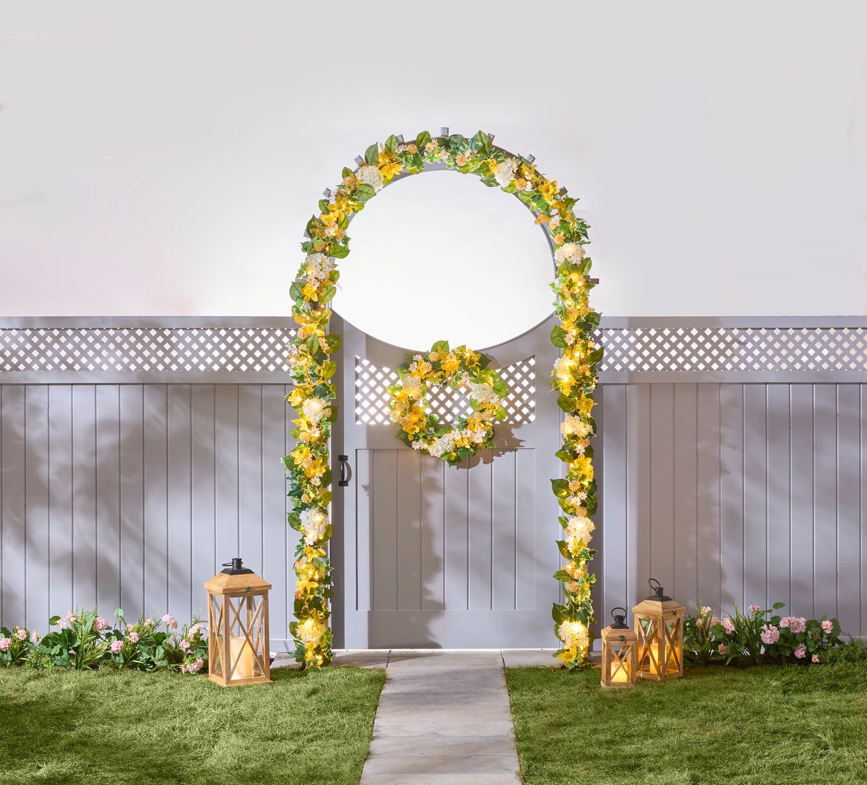 Pre-Lit Citrus Grove 6' Garland | Catherines
